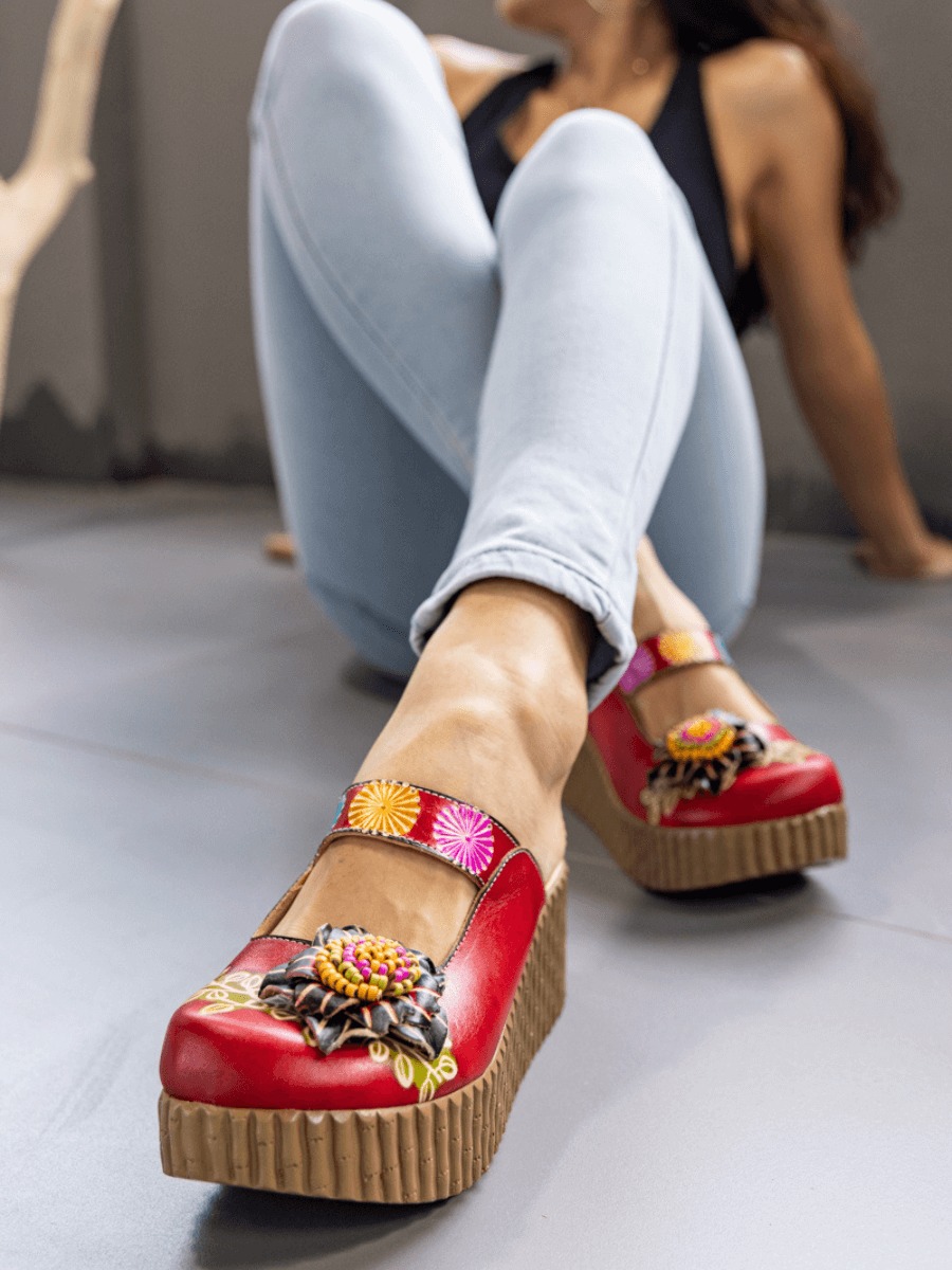 Soffia | Akia Floral Embellished Leather Platform Clog – SMAIBULUN