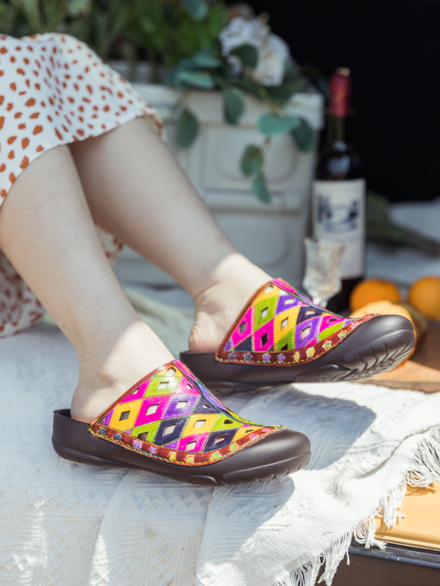 SOFFIA | DIAMOND HOLE CUT-OUT LEATHER SANDAL – SMAIBULUN